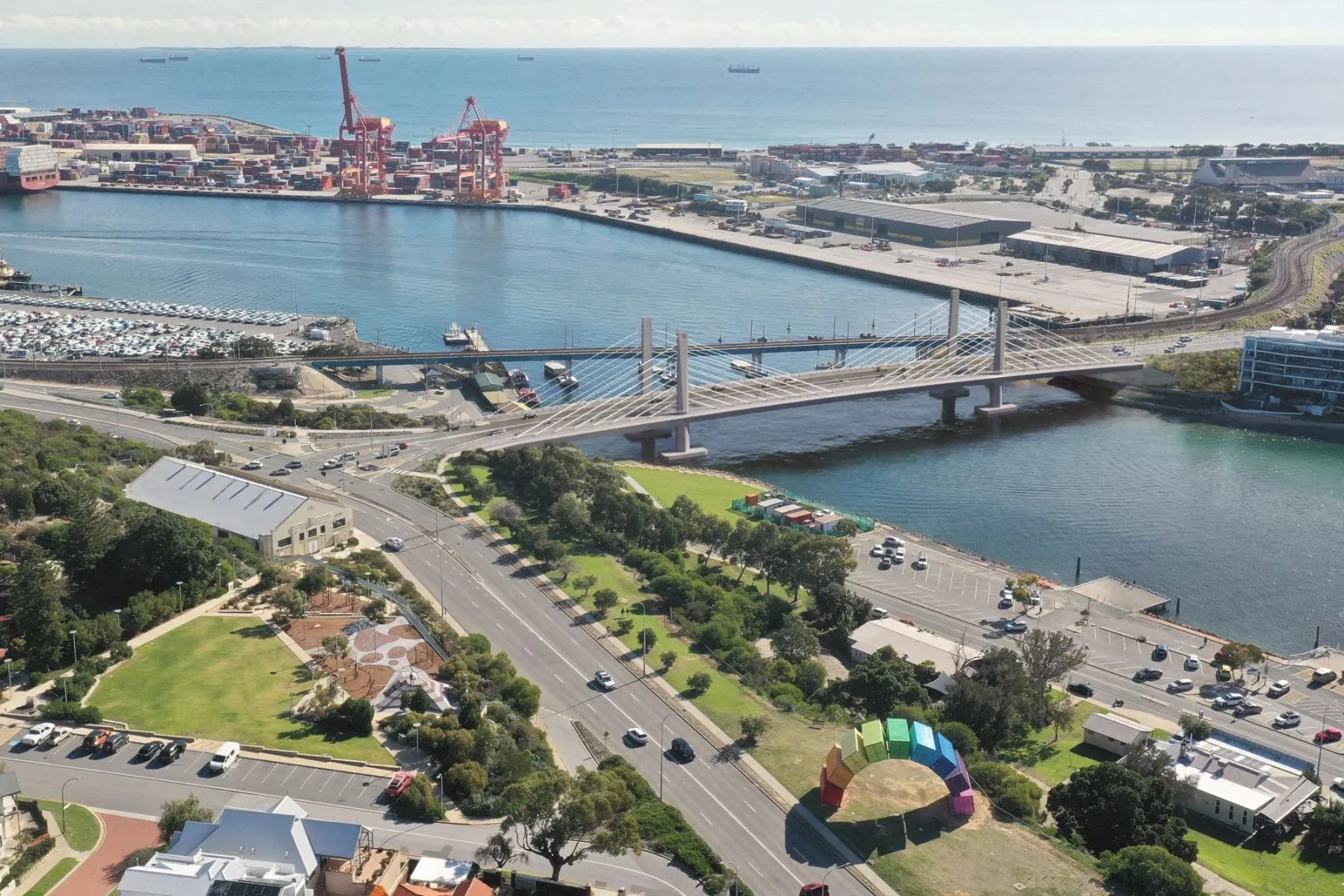 Perth’s £206M Fremantle Traffic Bridge project approaches piling ...