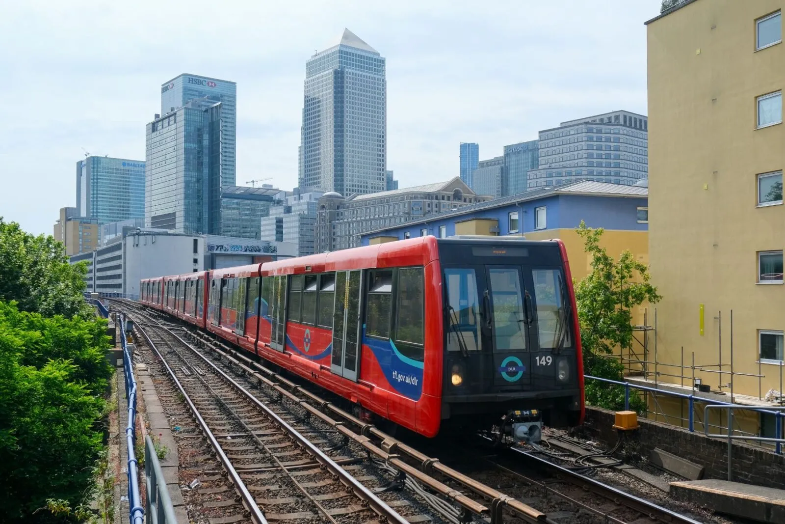 TfL starts market engagement on £1.6bn DLR extension to Thamesmead ...