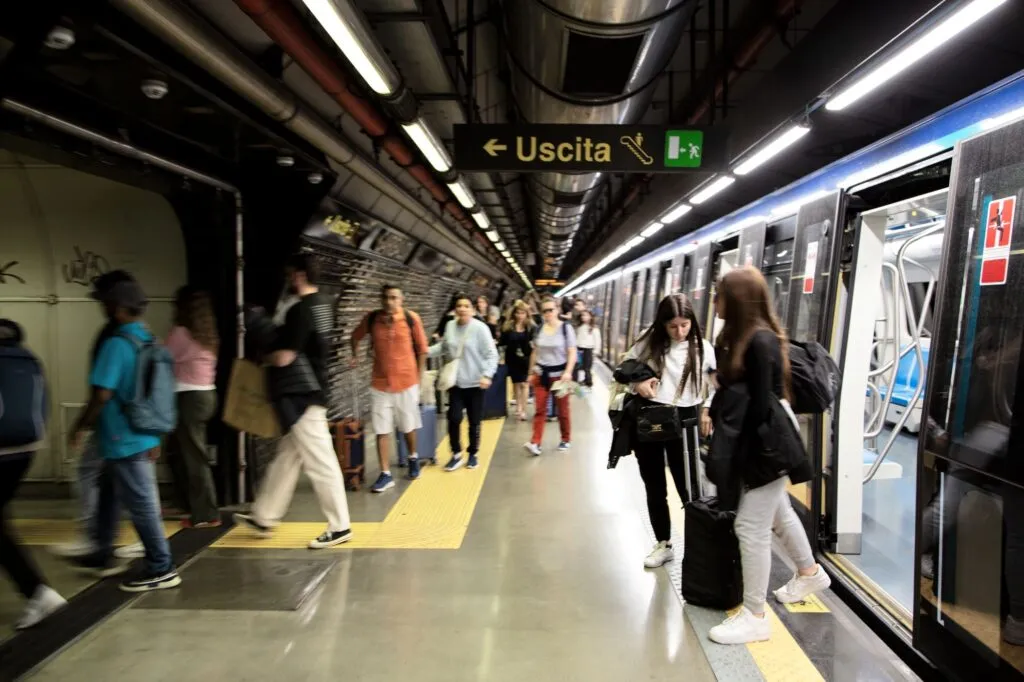 Webuild team bags £572M civils contract on new Naples metro line ...