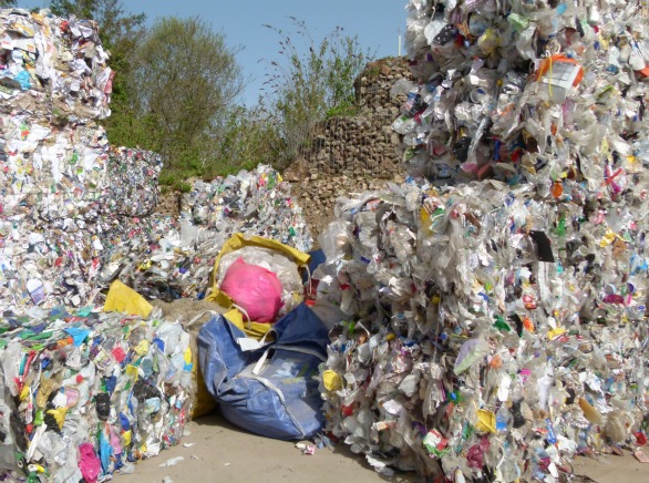 'Global waste challenge as big as climate change' | MRW