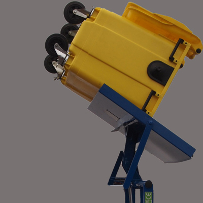Small footprint compactor | MRW