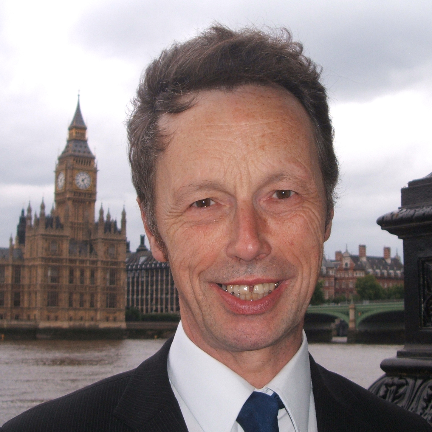 MP on the front line | MRW