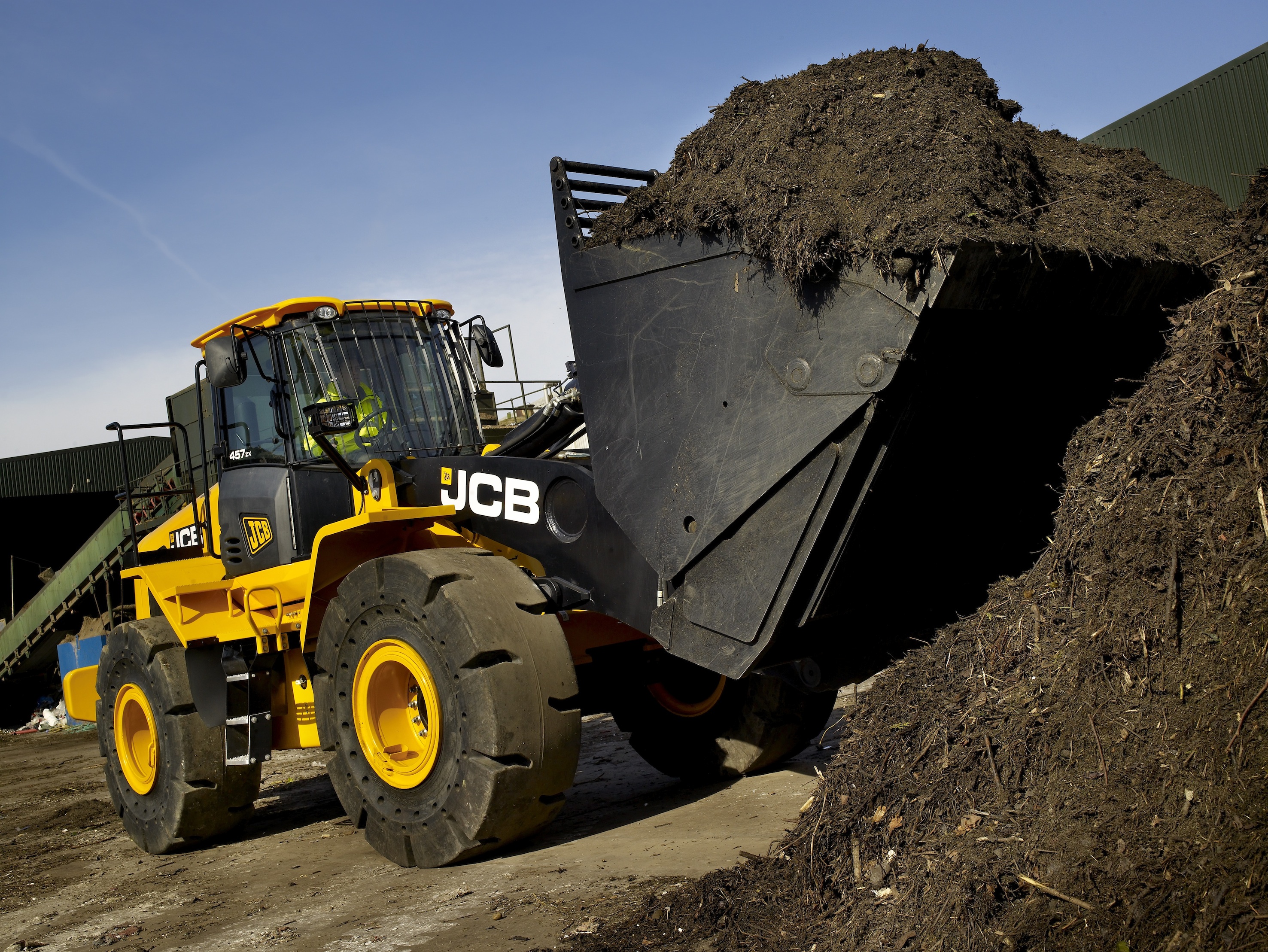 Kit: How to choose a wheeled loader | MRW