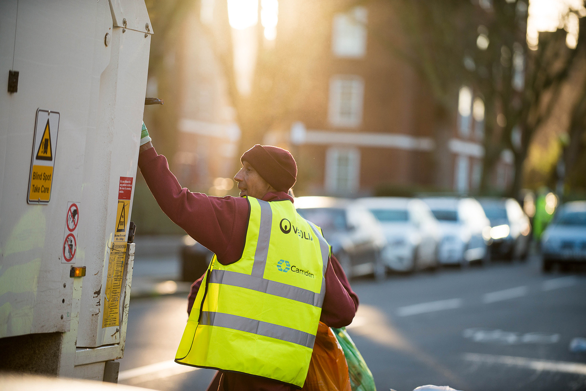 Refuse workers win overtime pay case against Veolia | MRW