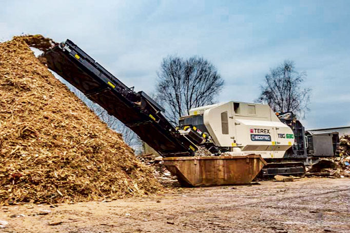 High-speed shredding of green or waste wood | MRW