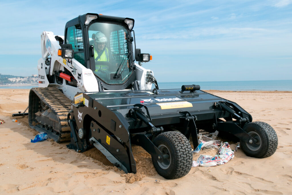 Sand sieved for fast beach clean-up | MRW