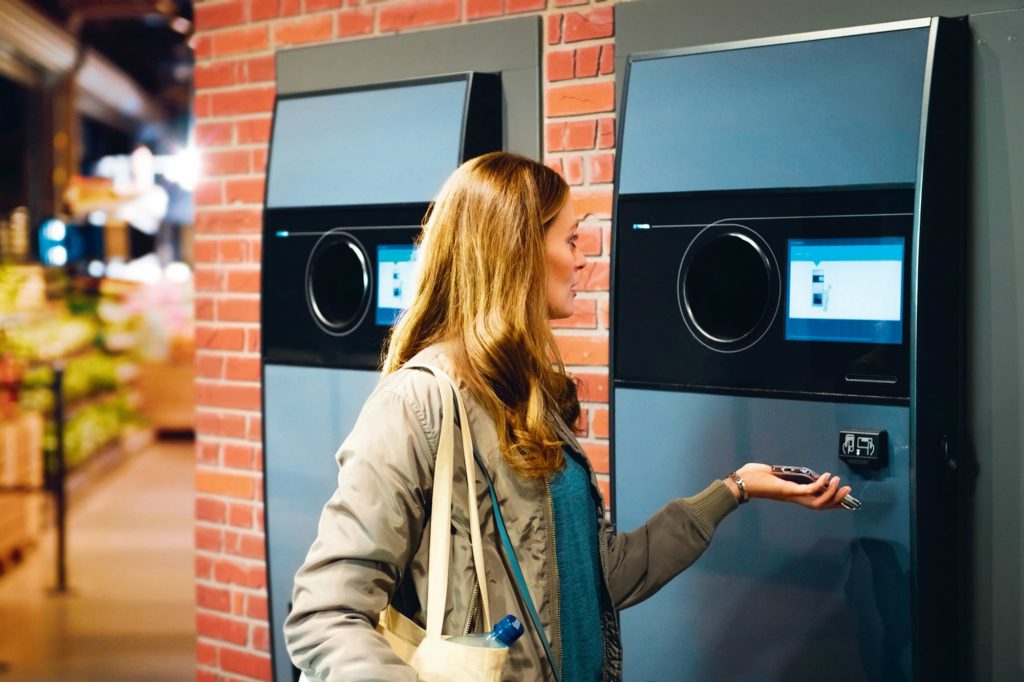 More than just collecting bottles | MRW