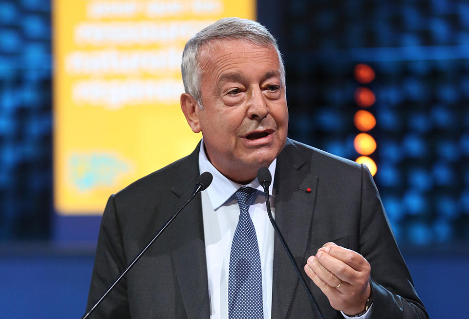 Veolia goes over board's head in Suez battle | MRW