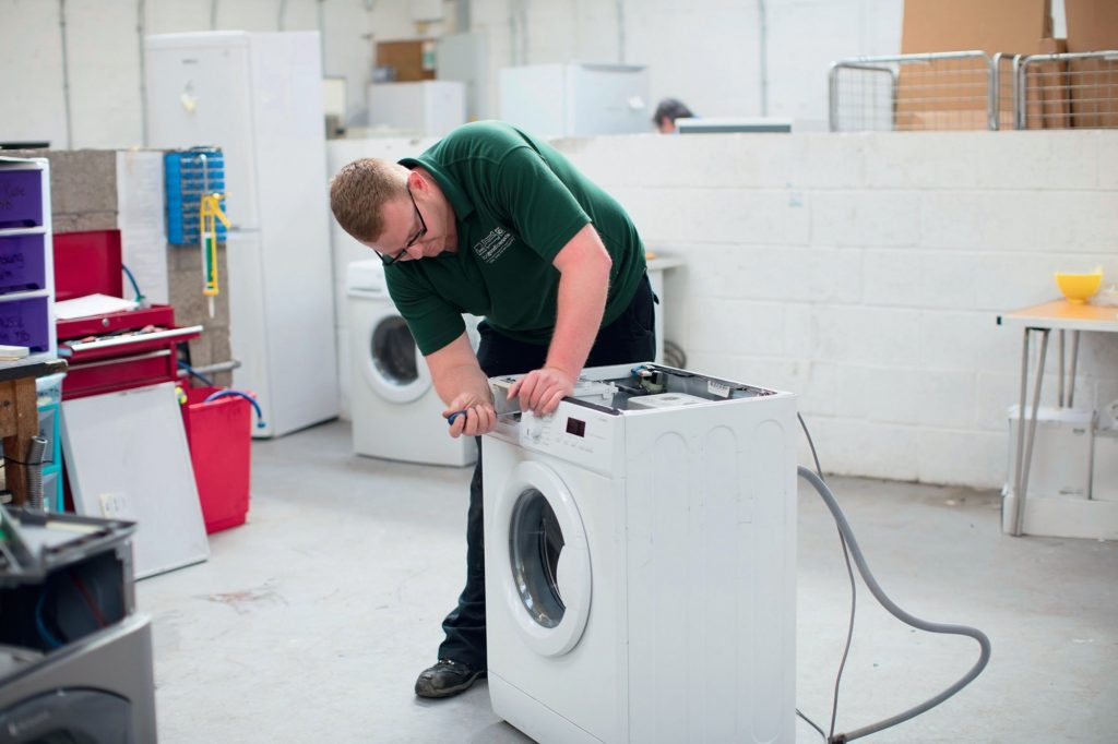 Experts mull repair and reuse targets role for UK circularity drive | MRW