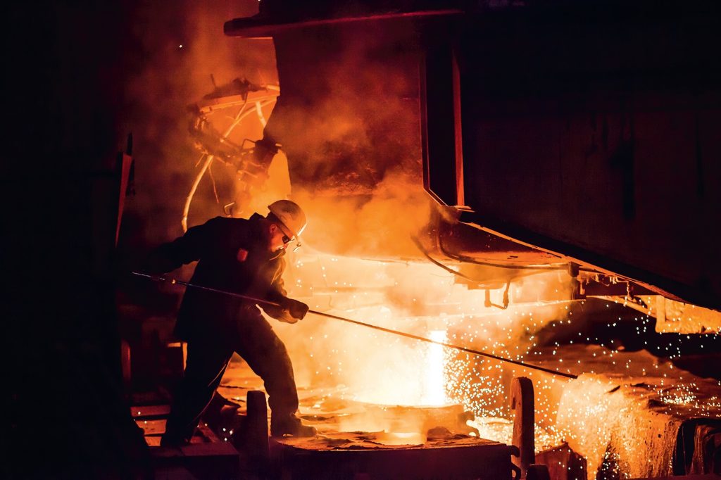 Steel industry workers demand support for 'crippling' energy costs | MRW