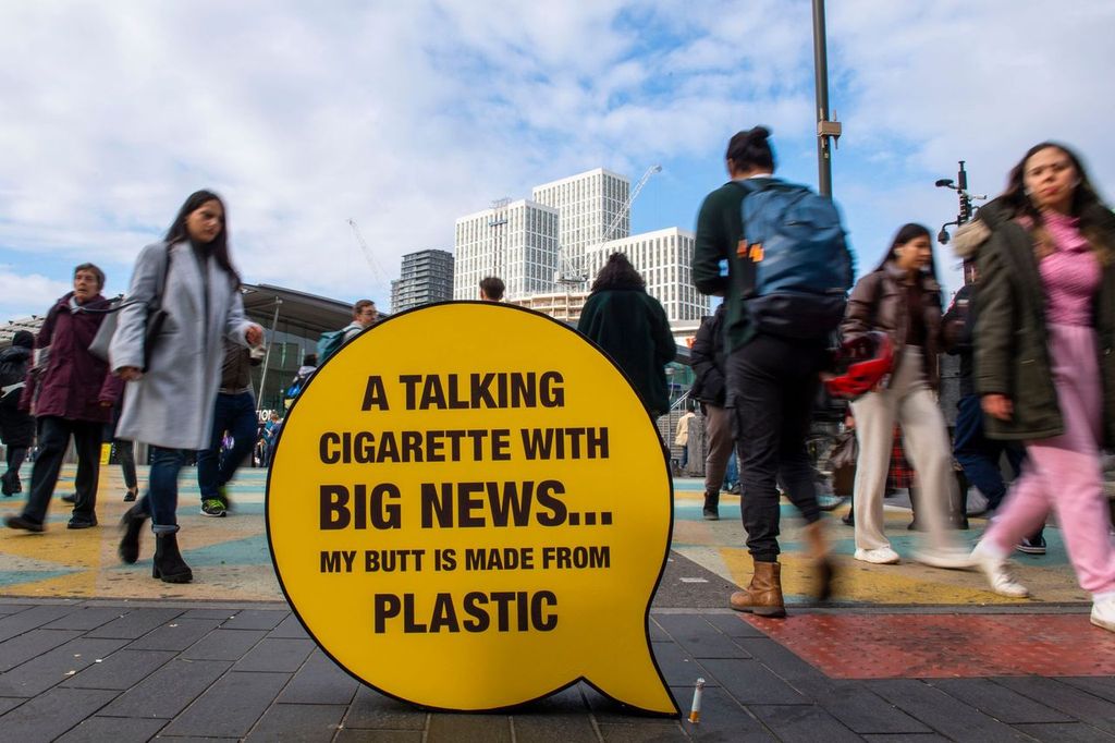 Campaigners take on plastic pollution from cigarette butts | MRW