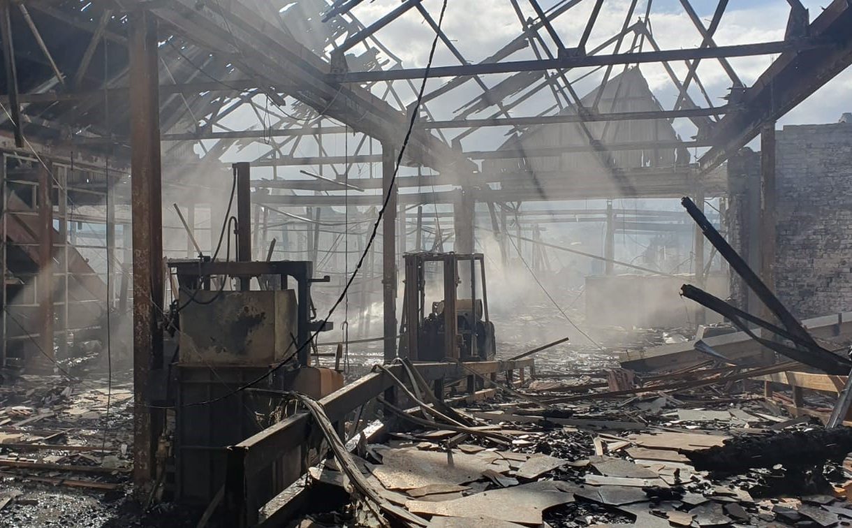 Huge fire destroys textile recycler | MRW