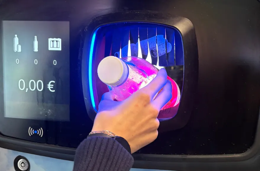 Irish DRS exceeds 1.2 billion container collection landmark | MRW