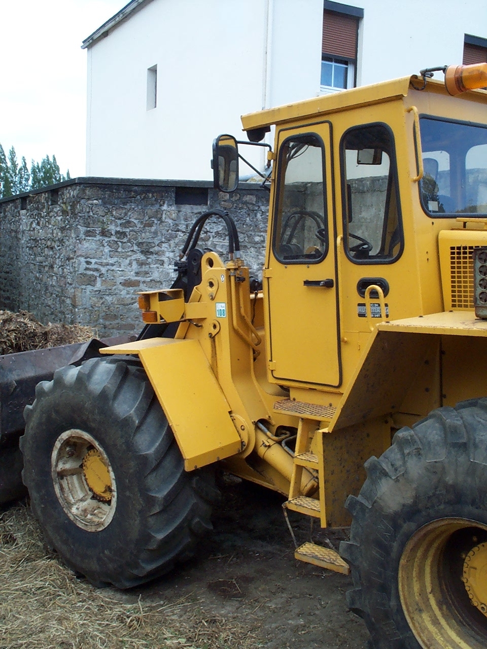 Volvo Trunk Keeps Opening at Pauline Dane blog