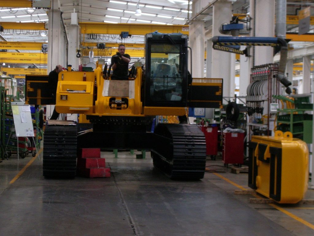 JCB opens £40m excavator plant | Construction News