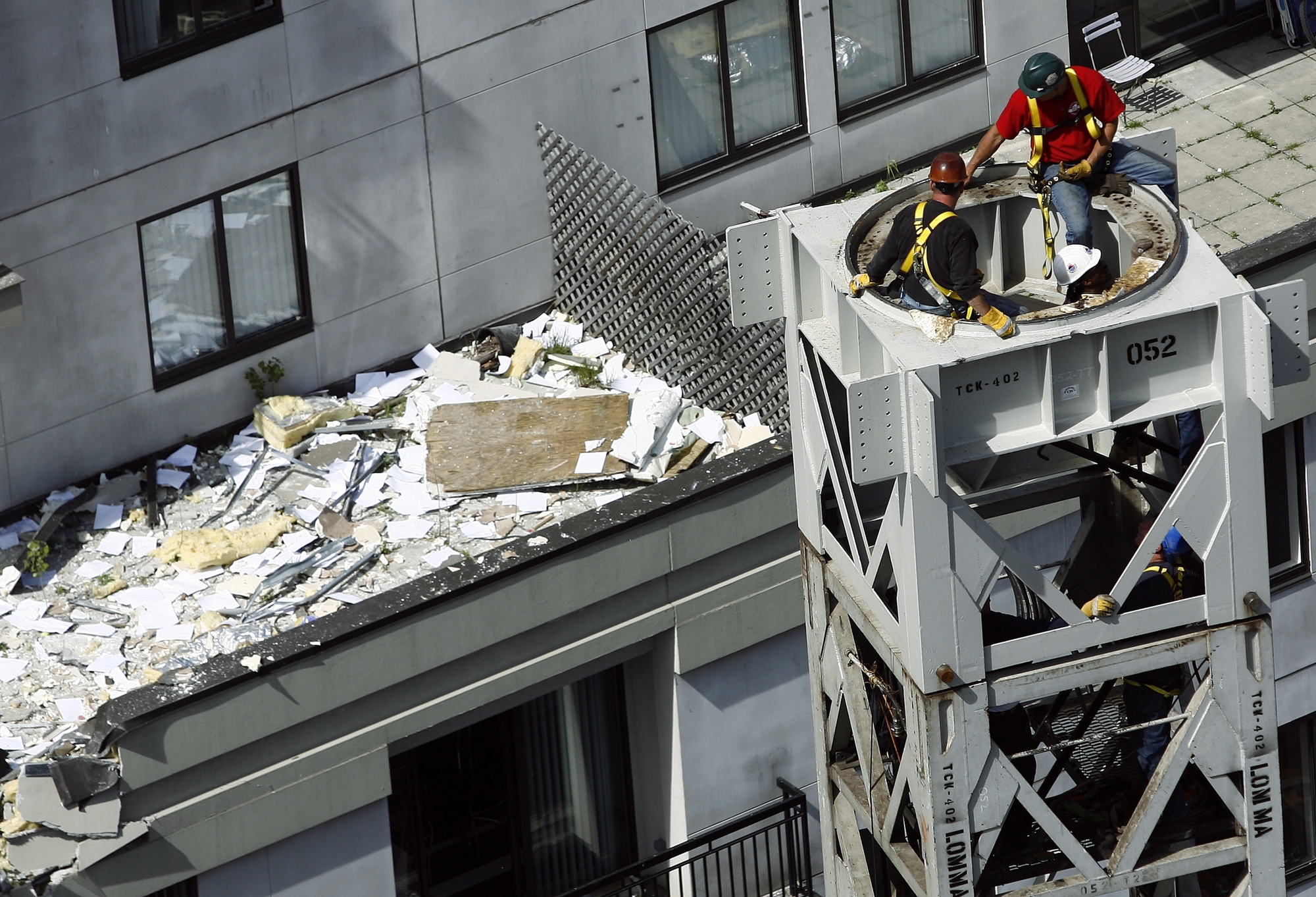 Family of crane collapse victim hold anniversary vigil | Construction News