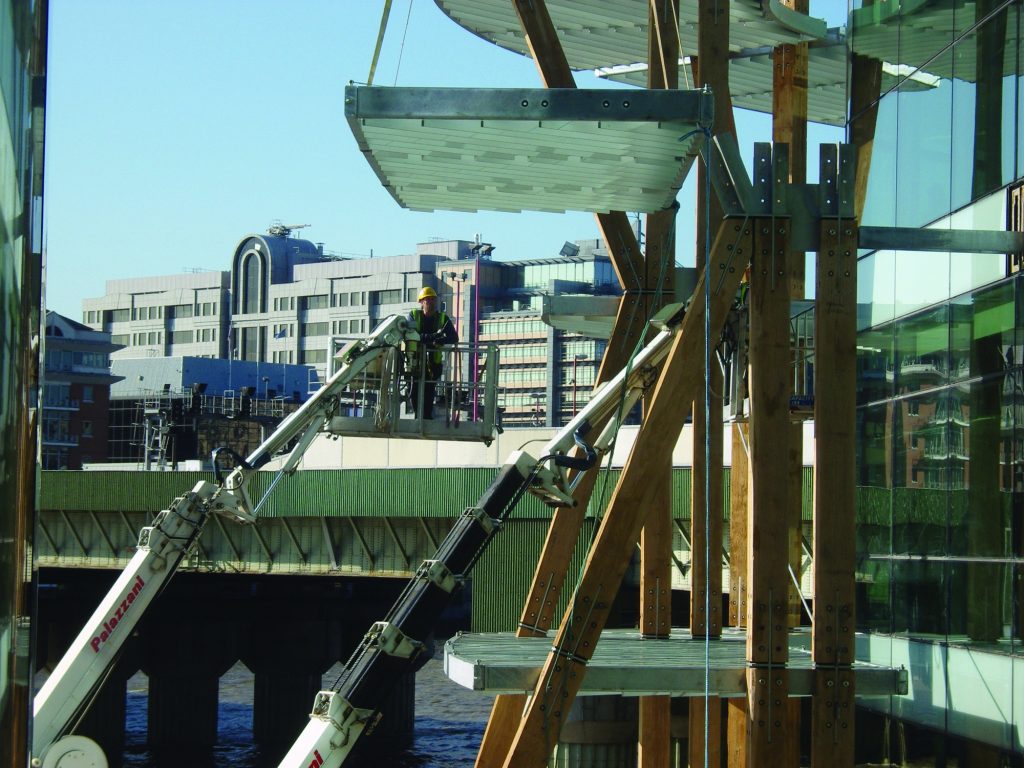 A unique signature for Watermark Place | Construction News