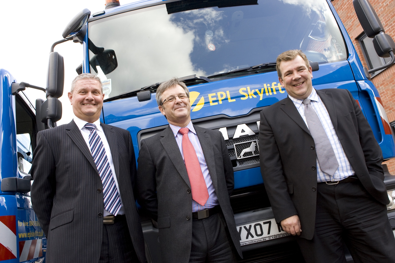 Mounted access merger creates EPL Skylift | Construction News