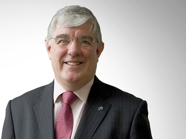 Industry figures honoured by queen | Construction News