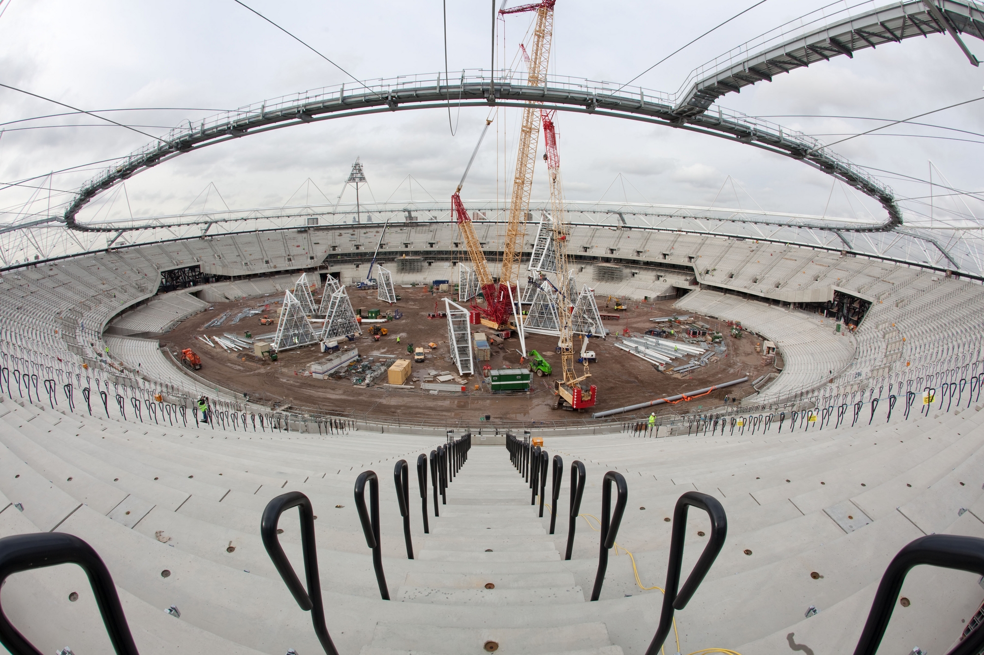 Olympic stadium reaches full height | Construction News