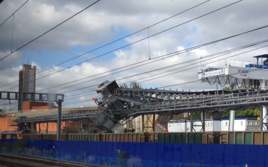Gantry collapses at Westbourne Park Crossrail site | Construction News