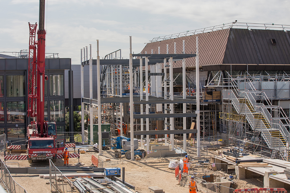 VolkerFitzpatrick restructures Gatwick station with huge live load ...