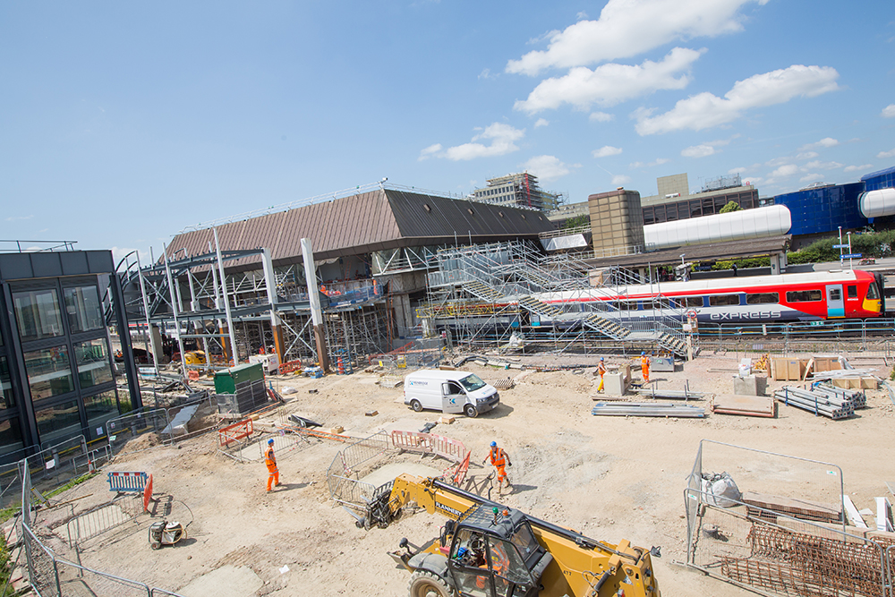 VolkerFitzpatrick restructures Gatwick station with huge live load ...