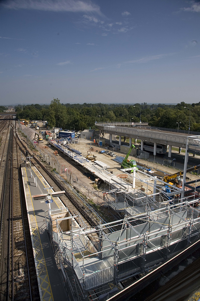 VolkerFitzpatrick restructures Gatwick station with huge live load ...