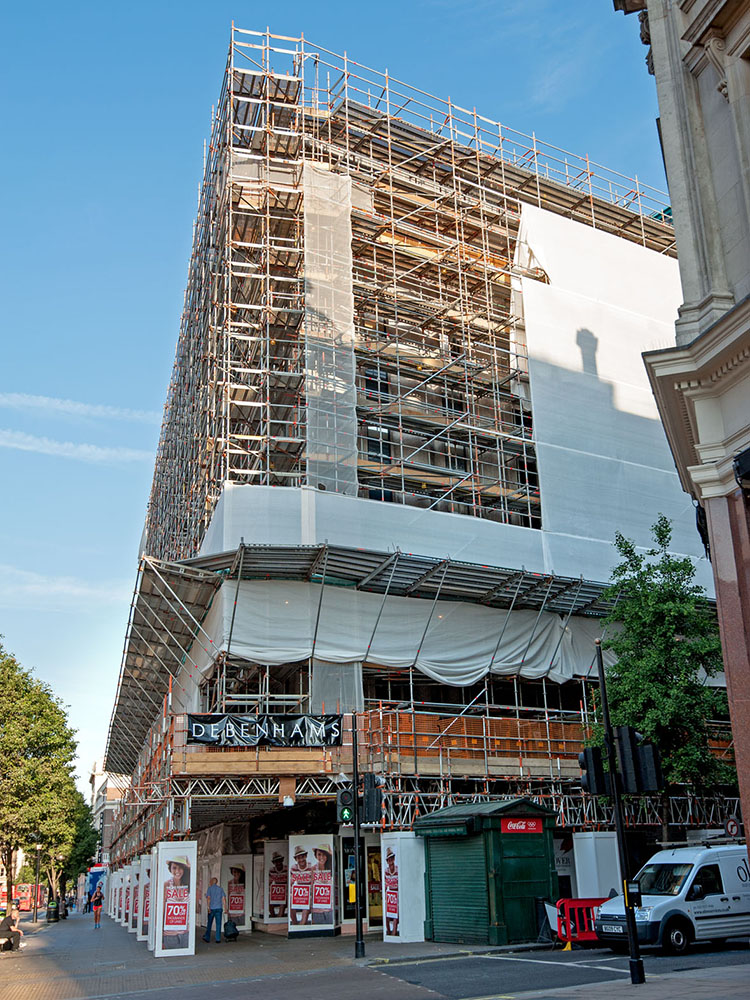 Oxford Street gets UK-first with Wates' moving façade | Construction News