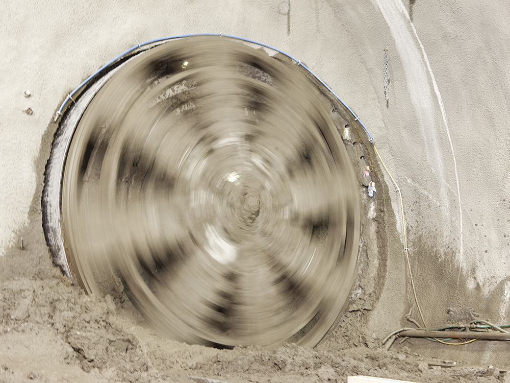 Video and images: Crossrail makes tunnelling breakthroughs ...