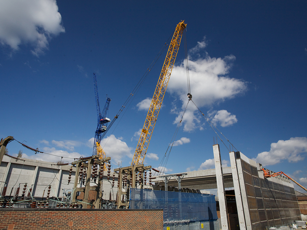 River Thames powers new homes in cutting-edge development ...