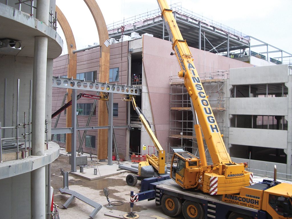 The Pacemaker: Inside Laing O'Rourke's fastest ever hospital ...