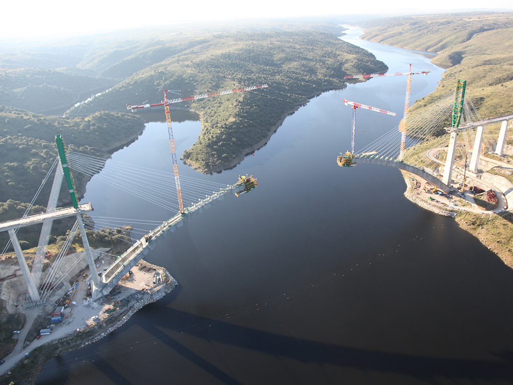 In pictures: Record-breaking Spanish rail bridge nears completion ...