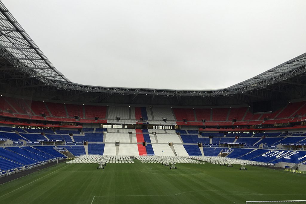 Lyon's new 'fortress' keeps the fans happy | Construction News