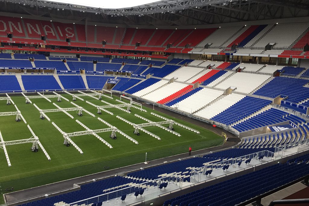 Lyon's new 'fortress' keeps the fans happy | Construction News