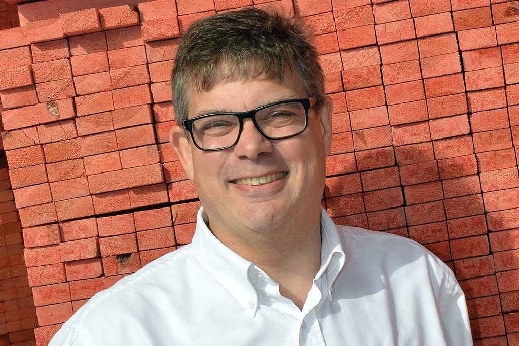 Worrying rise in sales of non-compliant scaffold boards | Construction News