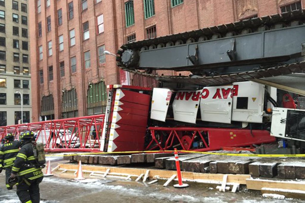 One fatality after crane collapses in New York