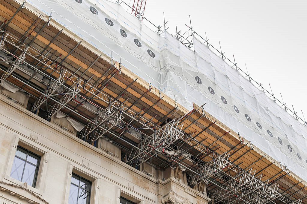Regent Street revamp puts GKR on edge | Construction News
