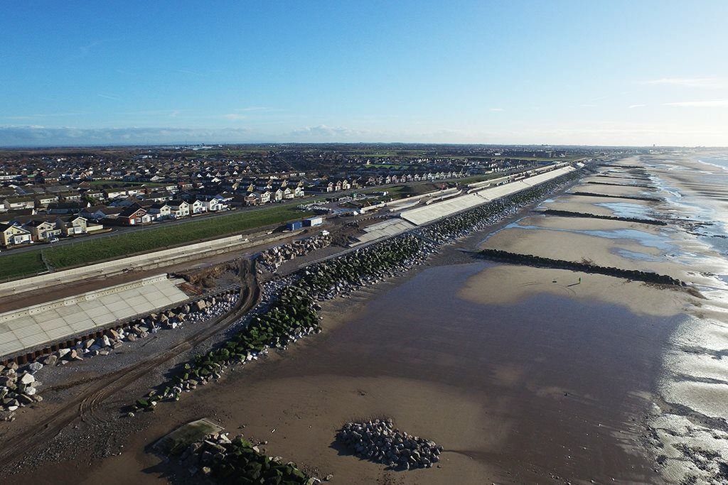 Blackpool rock helps Balfour build UK's largest sea defence project ...