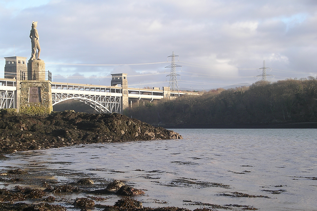 Aecom wins design deal for new Menai bridge | Construction News