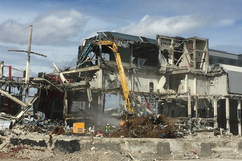 Erith presses on with huge Isle of Dogs regen | Construction News