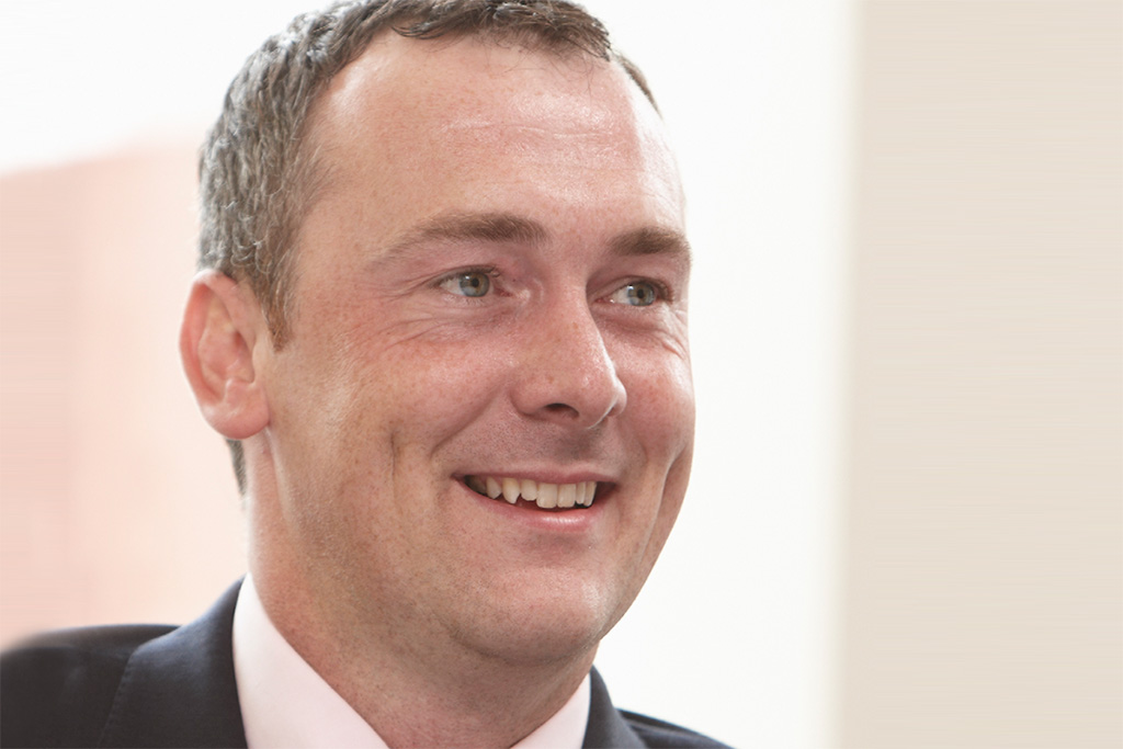 Rider Levett Bucknall raids Mace for new hires | Construction News