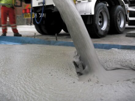 Call for mandatory training to avoid concrete mixer rollover accidents ...