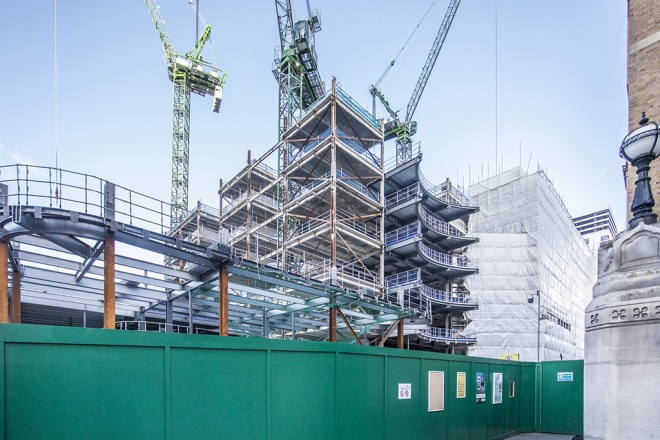 Overhead demolition: McAlpine rebuilds above 150,000 commuters ...