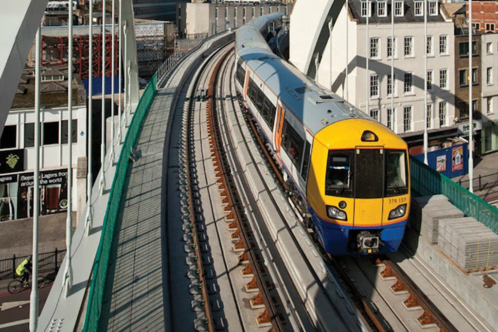 Vinci takes on Carillion's London Overground contract | Construction News