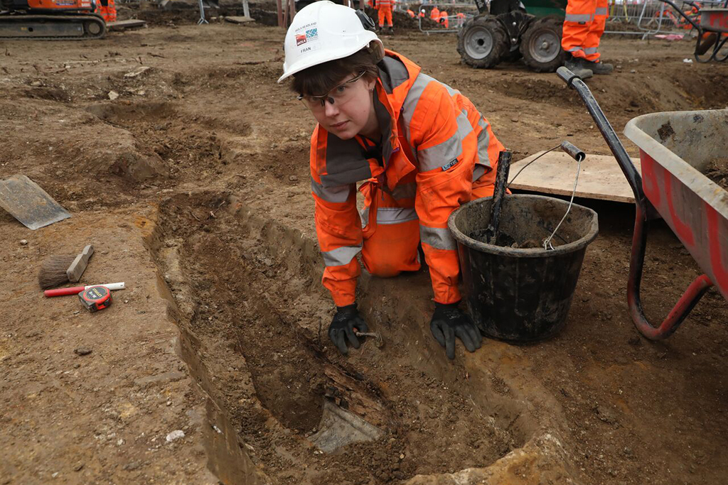 HS2: Remains of Australia explorer Matthew Flinders to be reburied ...