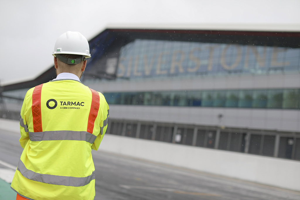 Lights out and away as Tarmac races to resurface Silverstone ...