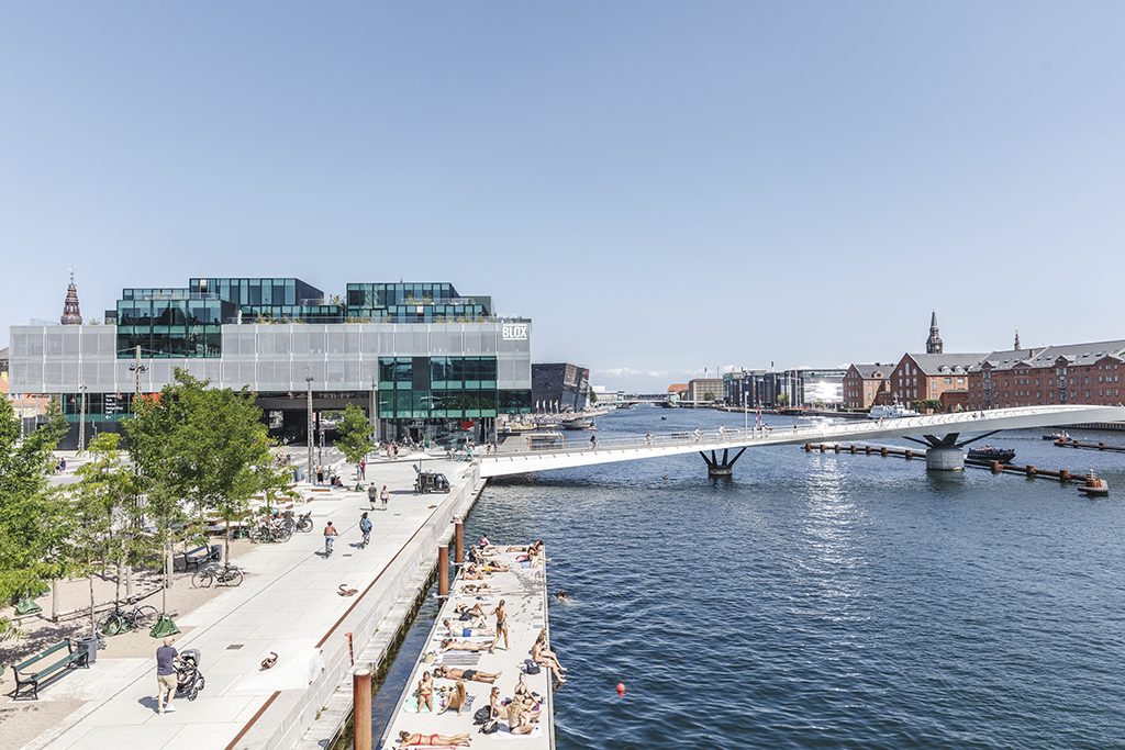In pictures: Copenhagen opens £9m curved harbour bridge | Construction News