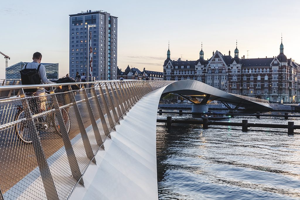In pictures: Copenhagen opens £9m curved harbour bridge | Construction News