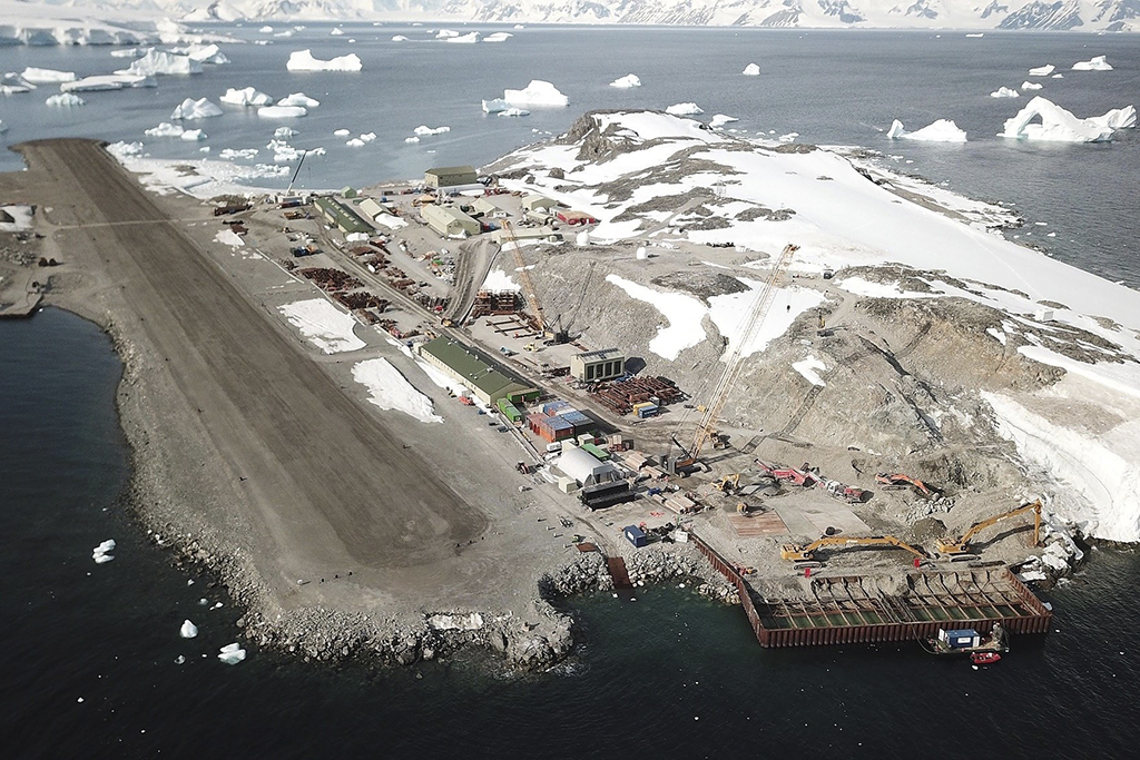 Antarctica: What Bam is building at the end of the Earth | Construction ...